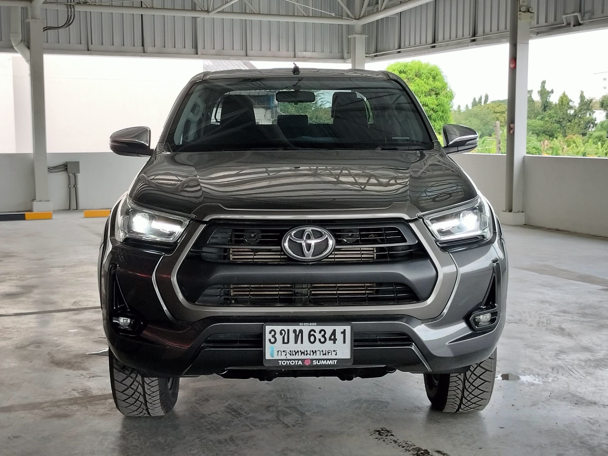 REVO D-CAB 2.4 MID 4WD M/T